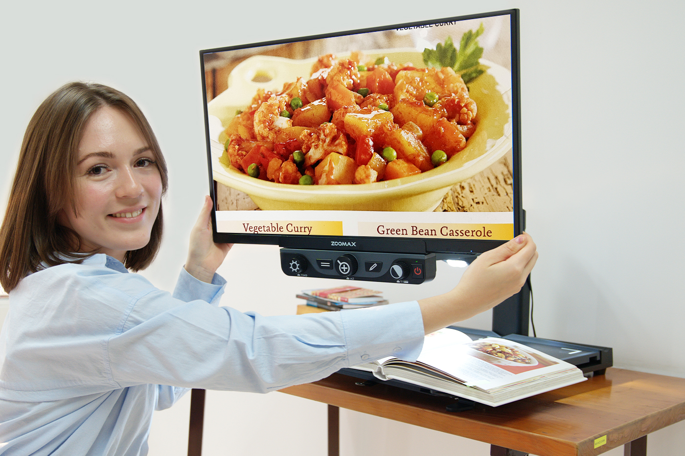 LUNA HD 24 Pro - Zoomax Low Vision Aids